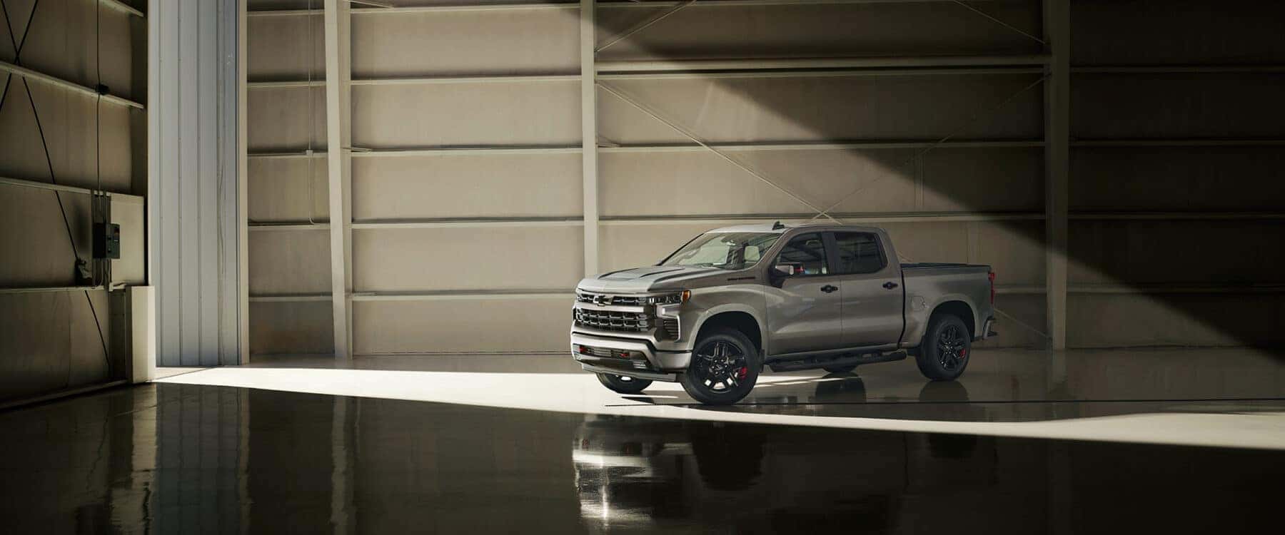 Navigate Austin's Streets in a Chevrolet Silverado: Power and Performance