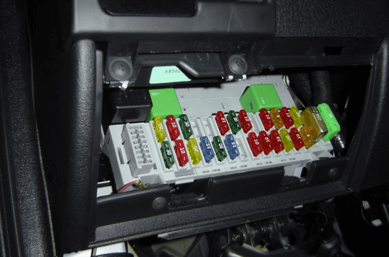How to Read a Car's Fuse Box? | Gerry Lane Chevrolet