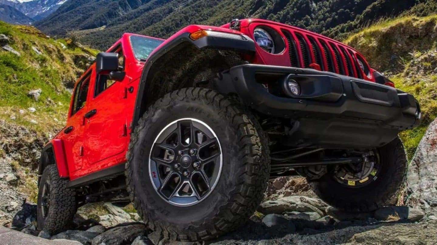 Guide to Choosing The Right Summer Tires For Your Jeep | Blog