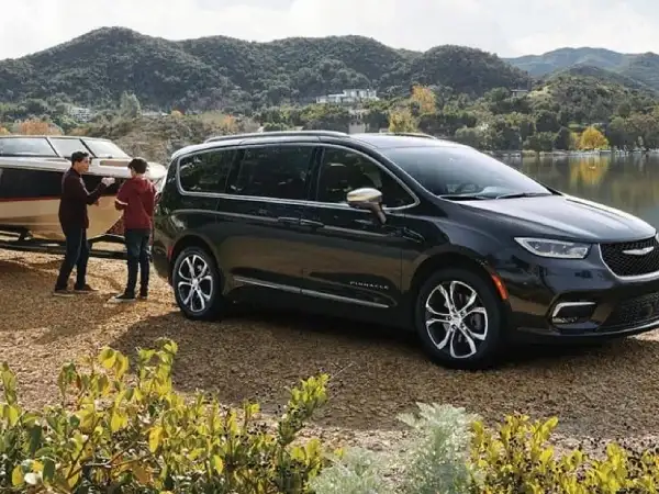 New 2026 Chrysler Pacifica | Performance, Technology, & Features
